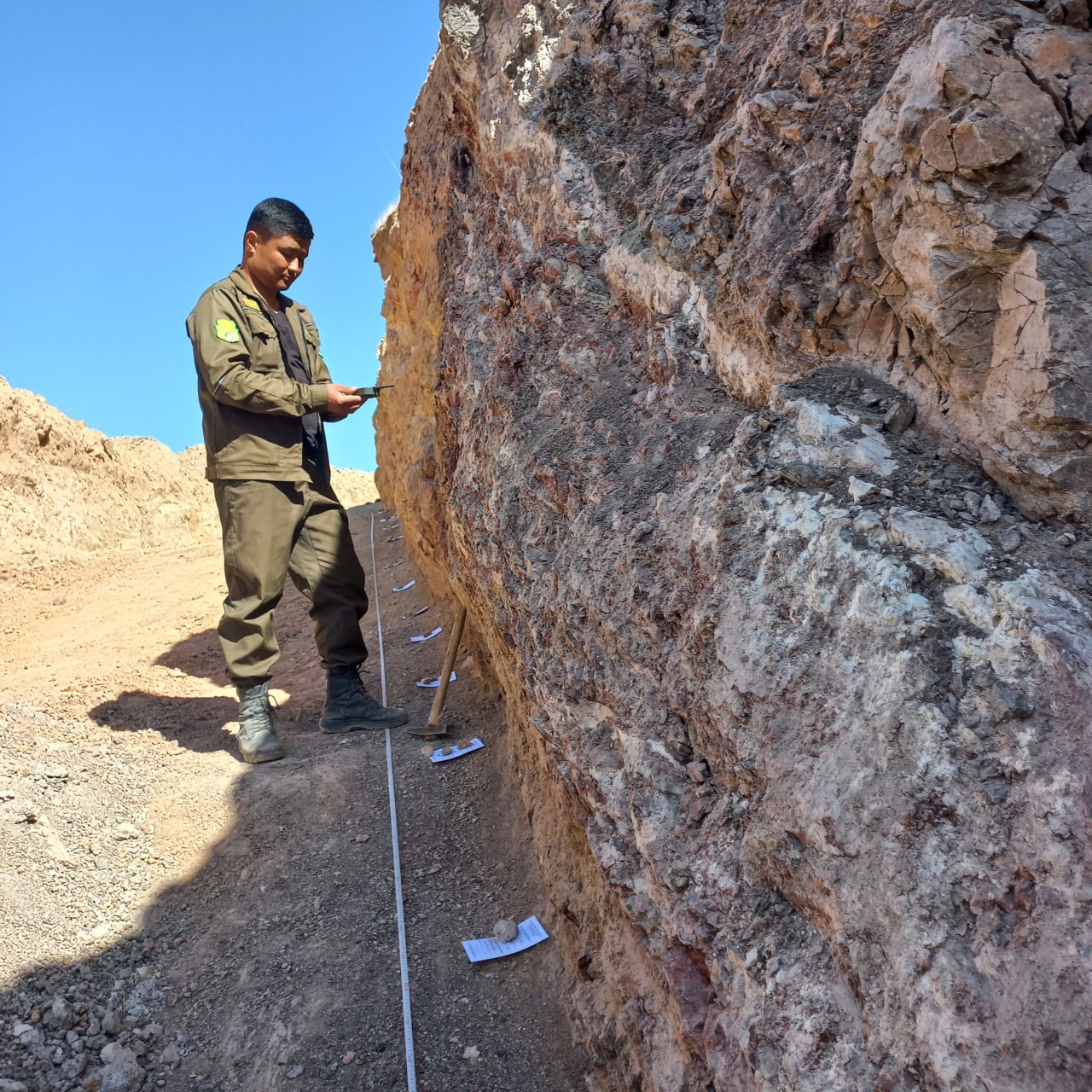 Olmaliq ma’danli hududida qidiruv ishlari olib borilmoqda